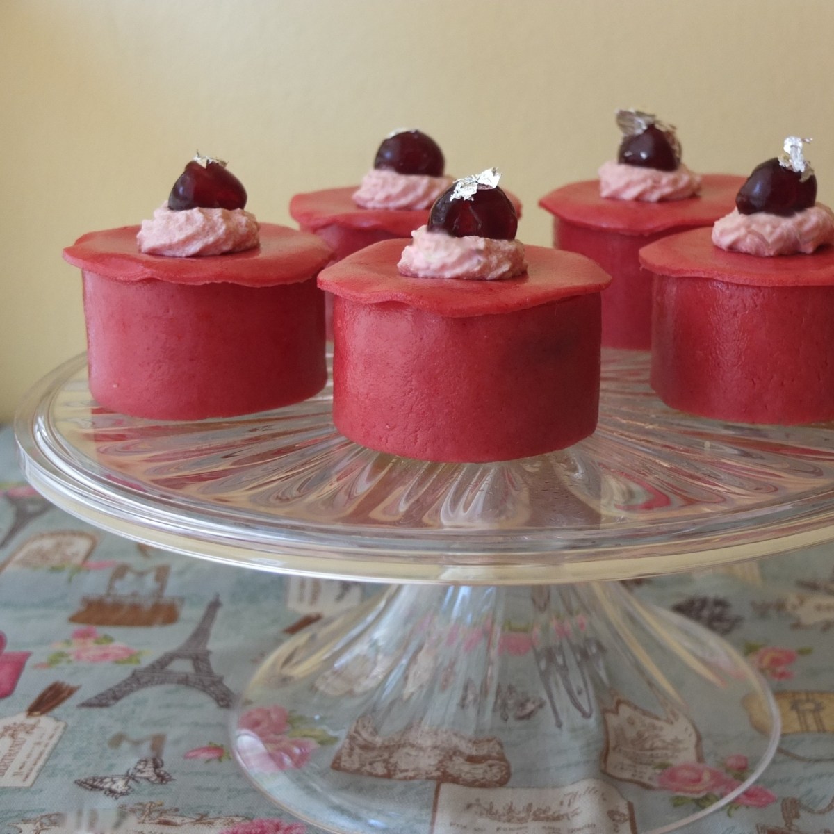 La fondante recipe – mini genoise sponge cakes with kirsch mousseline ...