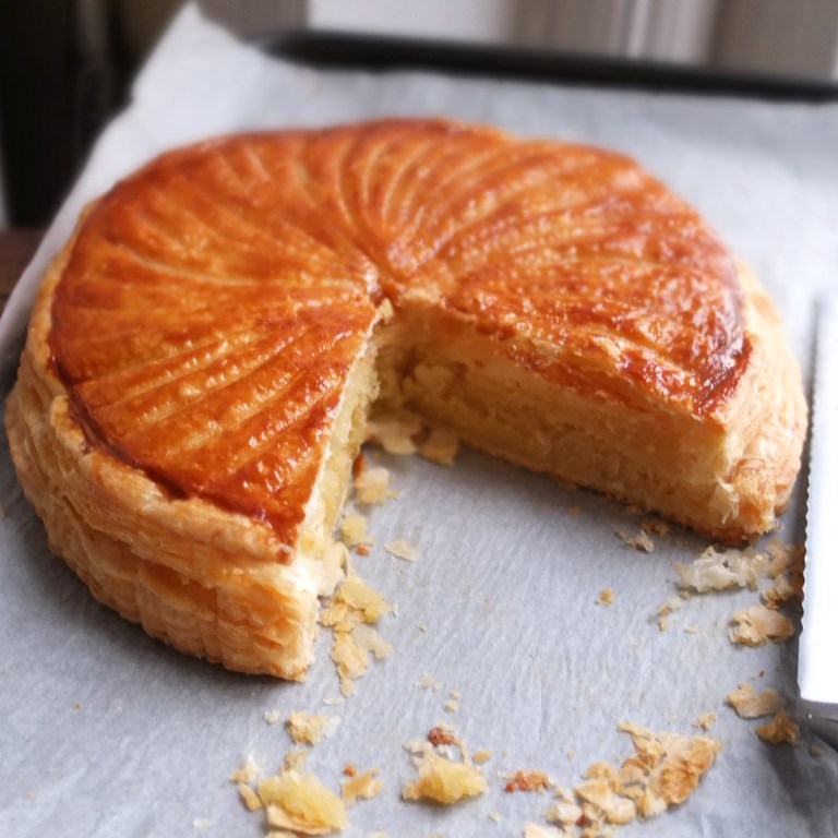 Pithiviers, galette des rois (French king cake) recipe for Epiphany ...