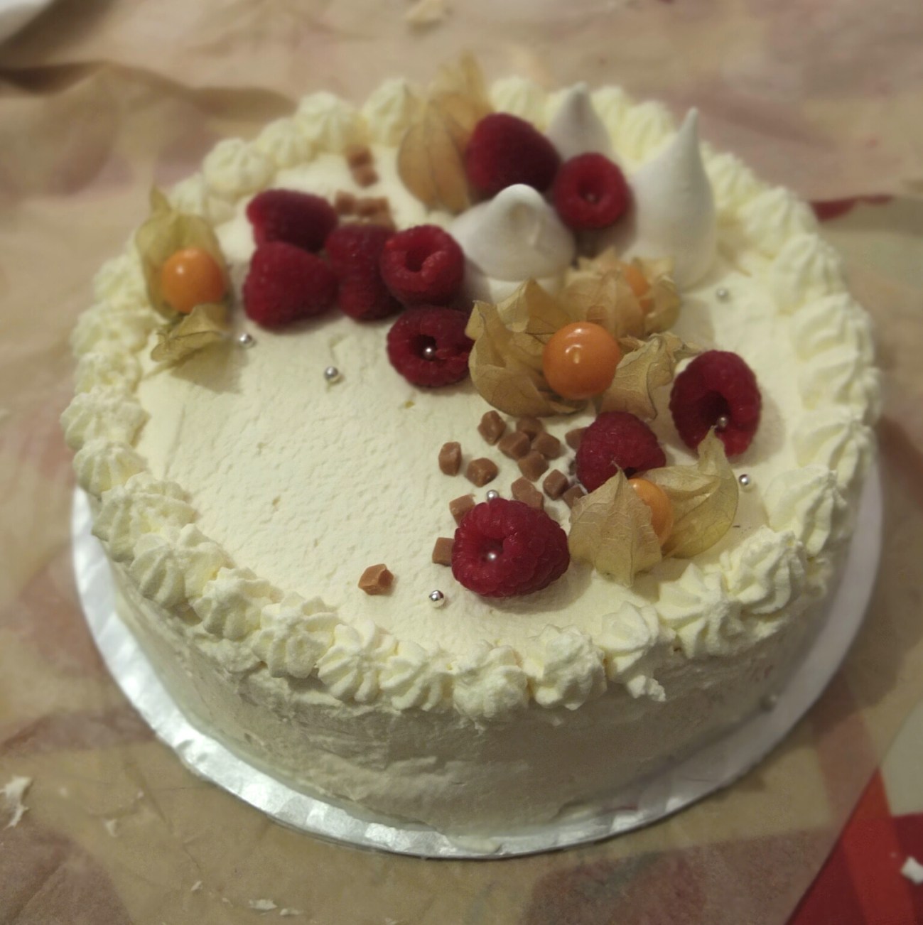 Simple raspberry and salted caramel vacherin glacé ice-cream cake ...