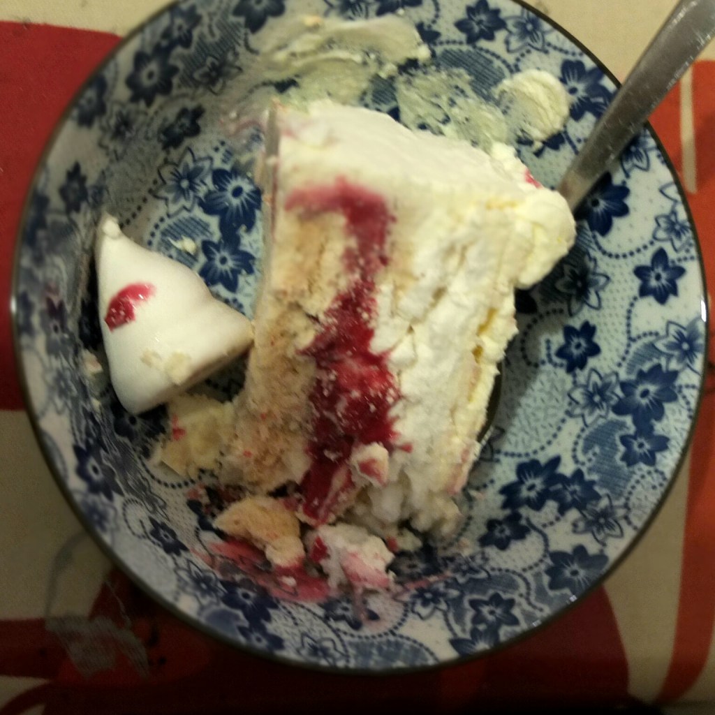 Simple raspberry and salted caramel vacherin glacé ice-cream cake ...