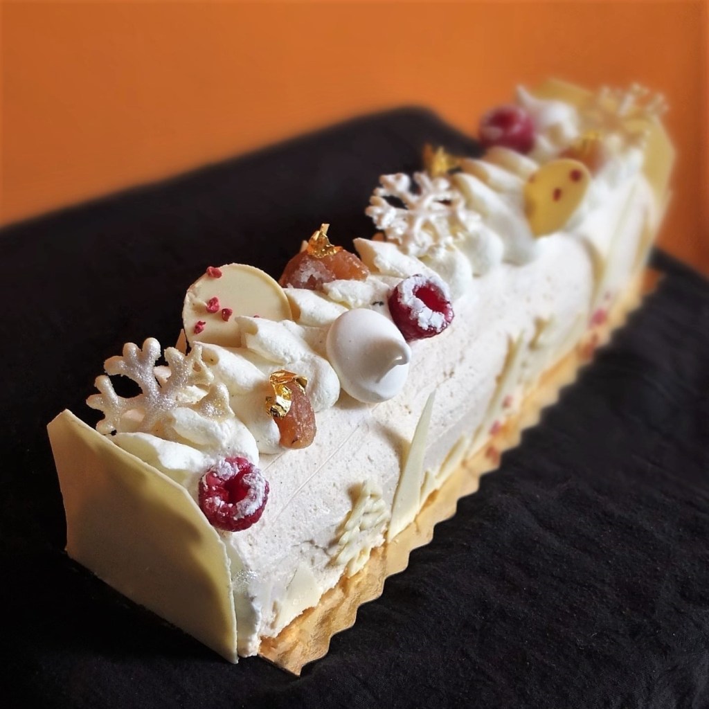 How to make sparkly chocolate snowflakes! And other shapes. Easier than ...