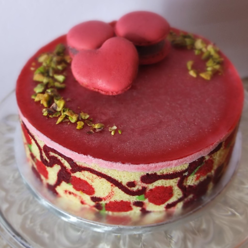 Ultra raspberry cloud mousse cake recipe! | lili's cakes