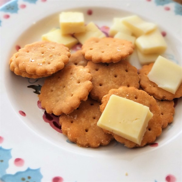 Ritz-style crackers recipe! Glutenfree or not… With cakes and boulders ...