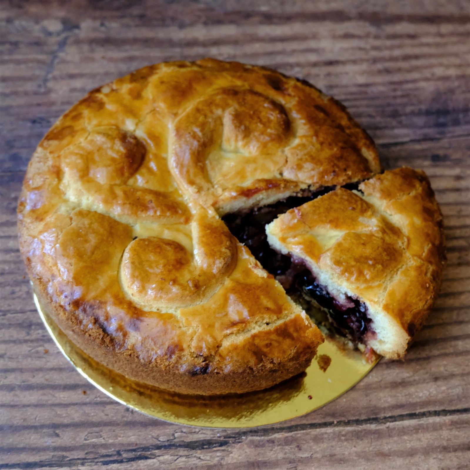 Healthier Gâteau Basque recipe! Citrus, blackcurrant, cherry and walnut ...