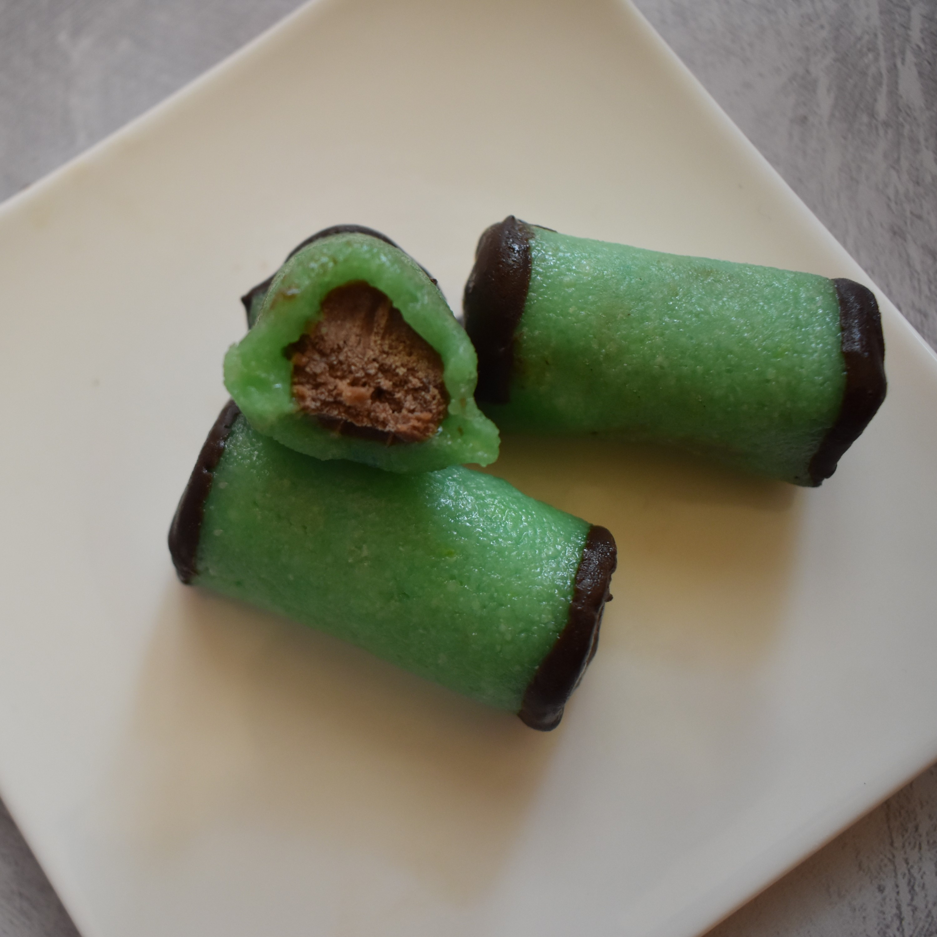 Swedish dammsugare vacuum cleaner cakes recipe! Slightly healthier and ...